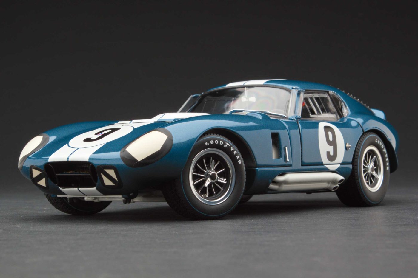 1965 Le Mans 24 Hours driven by Dan Gurney, Jerry Grant - Exoto