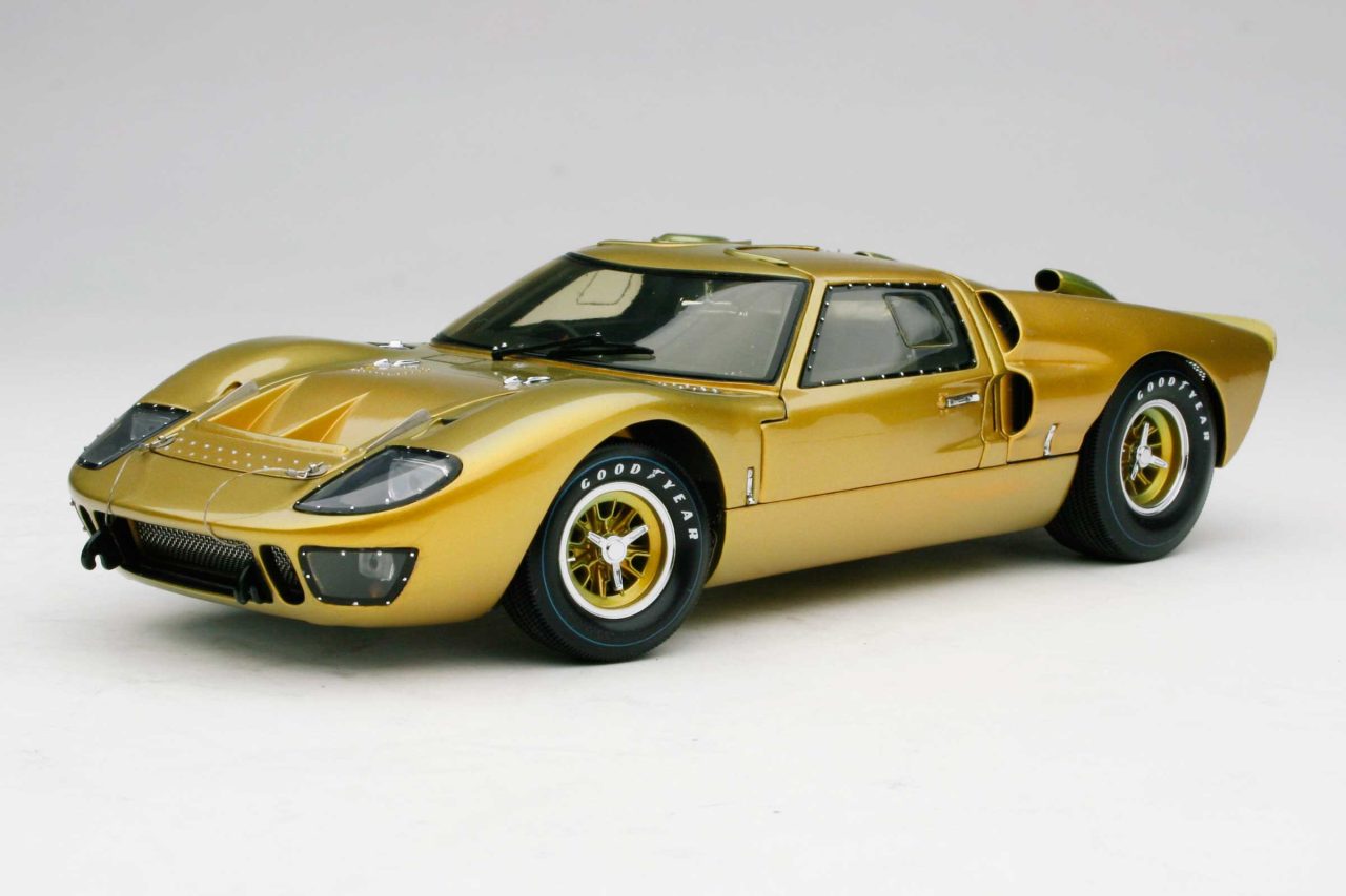 Exoto | Exoto Ford GT40 Mk II | Exoto Ford GT40 Mk II | Standox Suzuka Sun